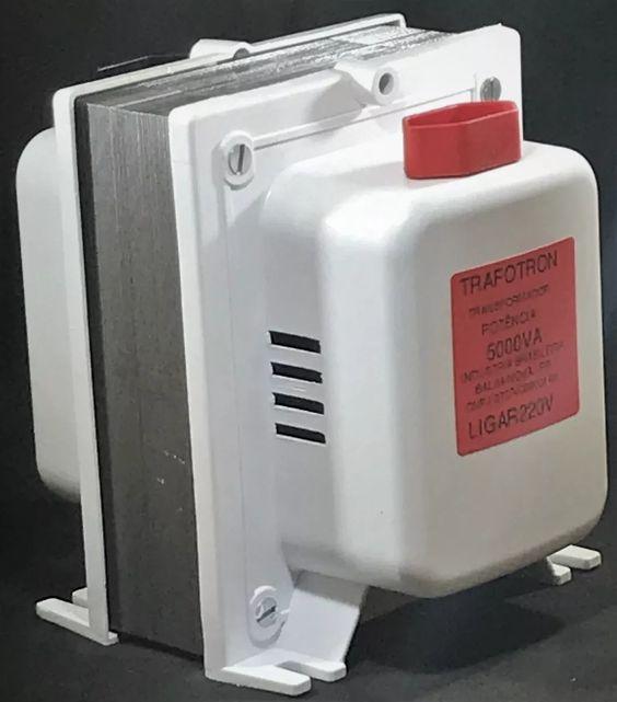 Auto Transformador 6000va 110v 220v Com Tomada Branco - Trafotron ...