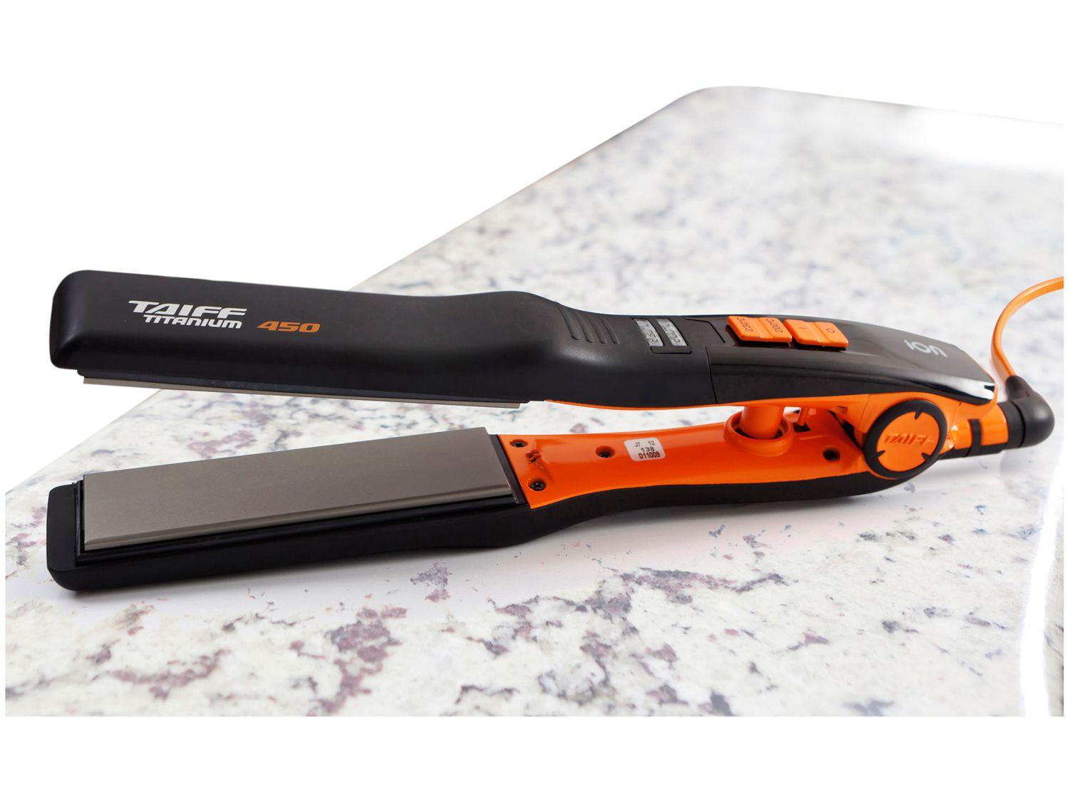 Chapinha/Prancha de Cabelo Taiff Titanium 450 Colors 230C