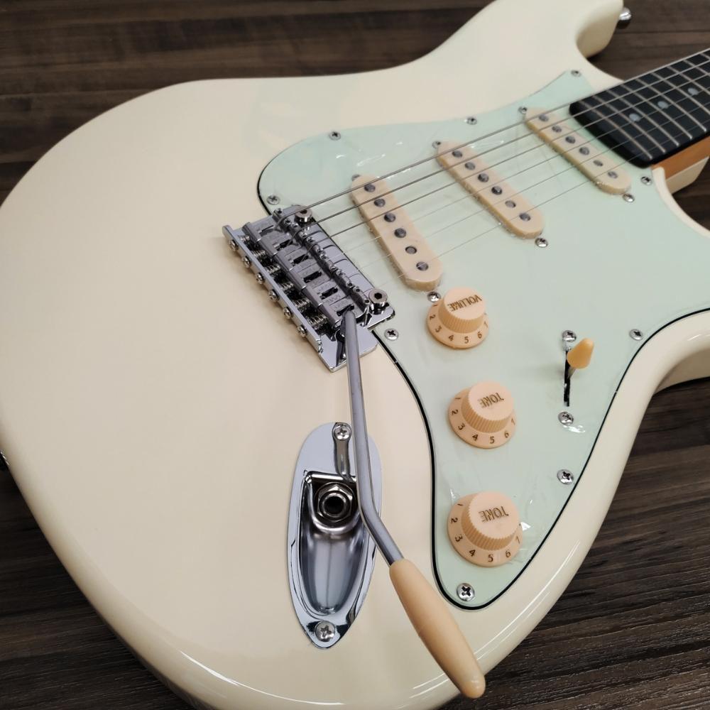 Guitarra Tagima Strato T-635 Classic WV E/MG Branco Vintage - Guitarra ...