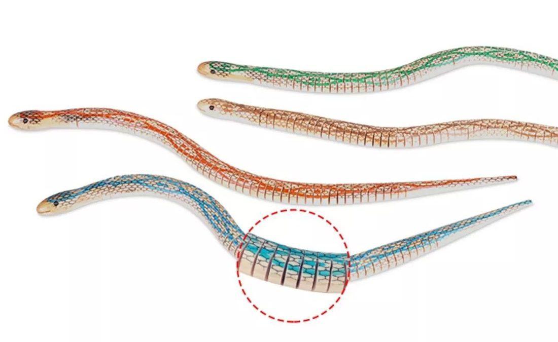 Kit com 2 cobras selvagens de madeira articulada com 50cm - Wellmix ...