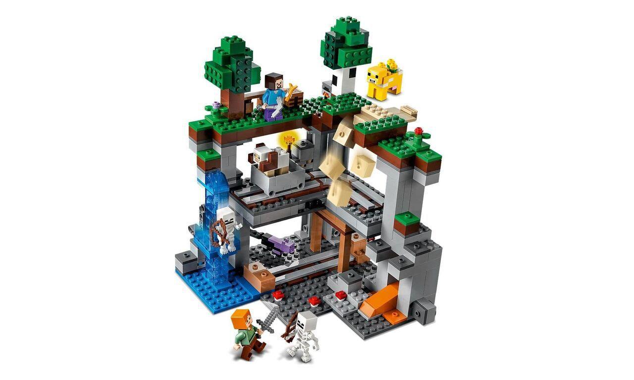Lego Minecraft A Primeira Aventura 542 Peças 21169 - Brinquedos de ...