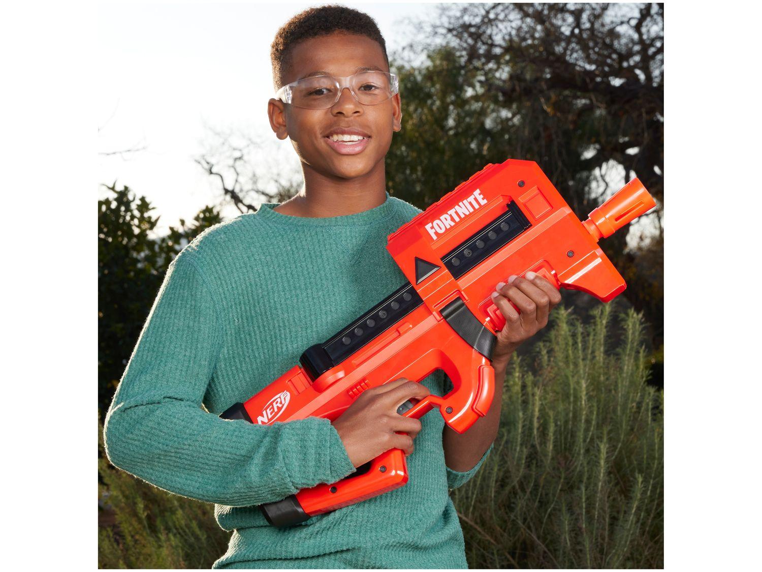 Nerf Fortnite Compact SMG Hasbro com Acessórios