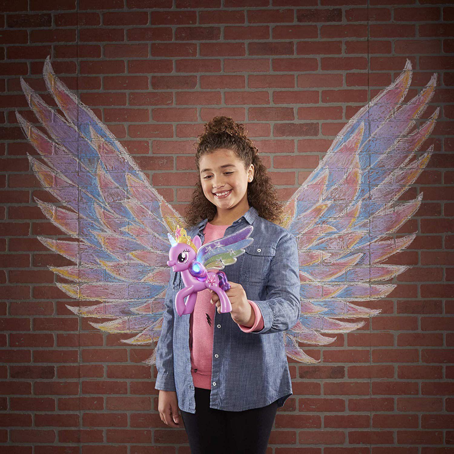 Nova My Little Pony Asas de Arco Iris Twilight Sparkle E2928 - Hasbro - Bonecas - Magazine Luiza