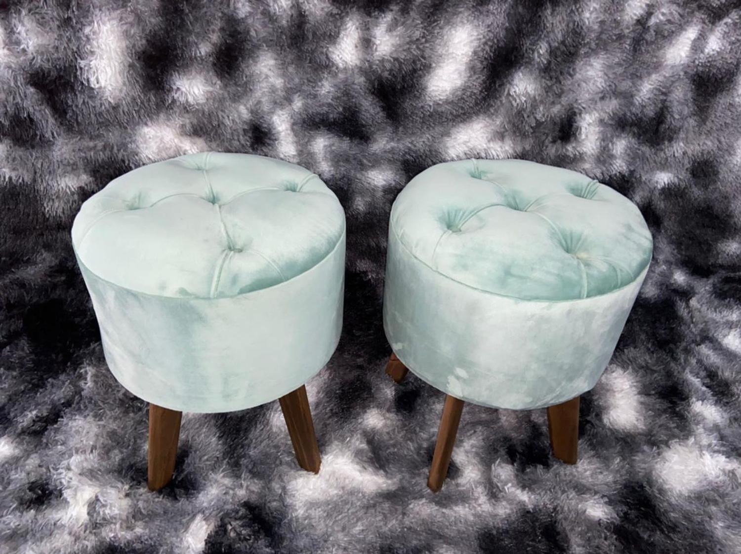 Puff Capitone Redondo-tecido Veludo-pés Em Madeira De Pinus. - Cir ...