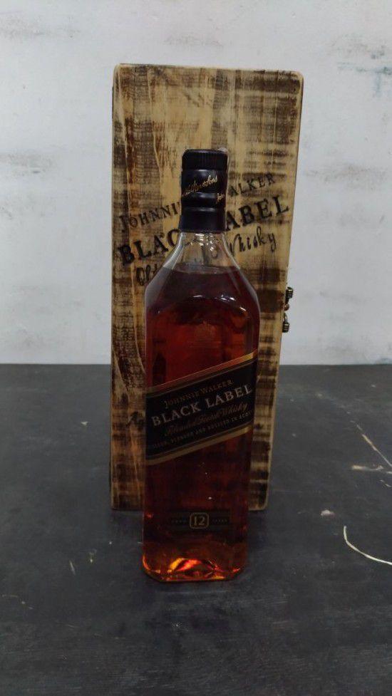 Whisky johnnie walker black label 1l com caixa madeira - Whisky ...