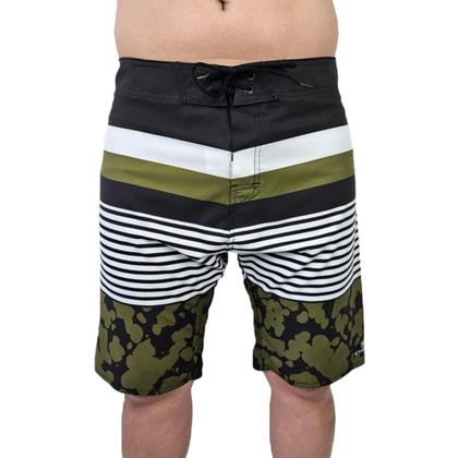 Bermuda de Surf Masculina Verde com Estampa Strike Force - Ethical ...