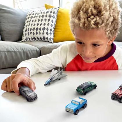 Carrinho Matchbox HVR81 - Embalagem com 8 Unidades (SORTIDO ...