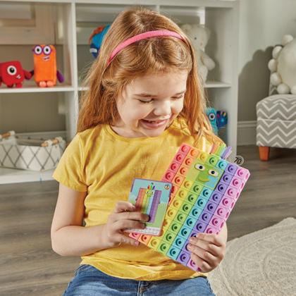 Conjunto de atividades MathLink Cubes hand2mind Numberblocks Heroes - Livros de Games - Magazine ...