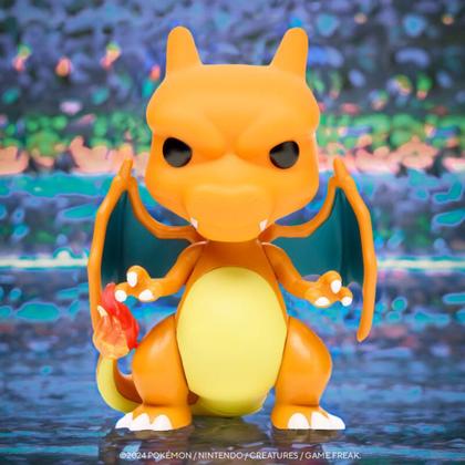 Funko POP! Pokémon - Charizard 843 - Funko - Magazine Luiza