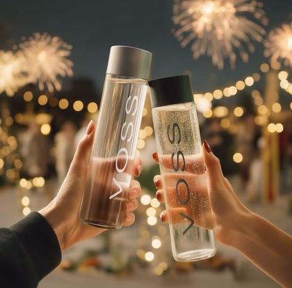 Kit 2 Garrafas Água com Gás Voss Original 375ml Vidro Mineral Premium ...