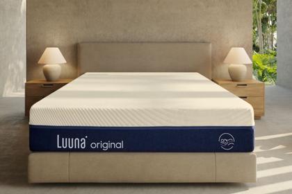Luuna Colchão, Original Macio, Espuma e Molas Ensacadas - Cama Queen ...