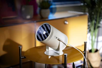 Projetor Portátil SAMSUNG 30 - 100 The Freestyle FHD HDR - Projetor ...