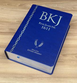 Bíblia de estudo King James Holman 1611 Capa Azul luxo - CENTRAL ...