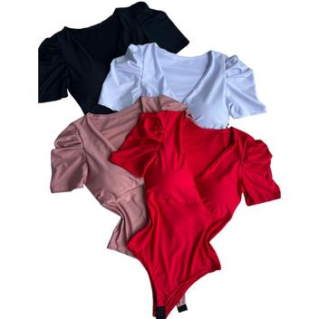 Body Com Bojo Liso Cruzado Manga Corta - Gringas Model - Body Feminino ...