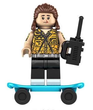 Boneco Blocos De Montar Stranger Things Eleven Skate - Mega Block Toys ...
