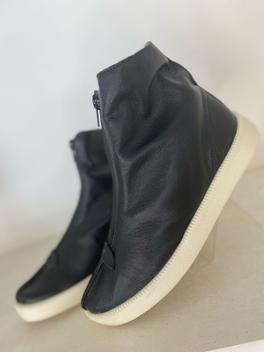 Bota Saint Tropez em couro Rio de Luz - preto - Bota Feminina ...