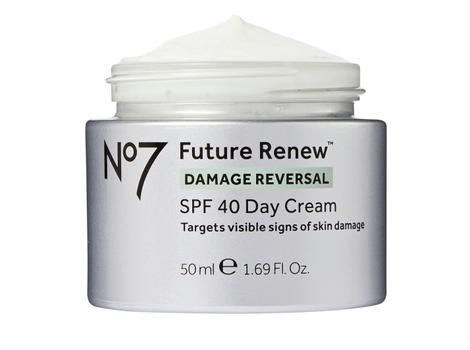 Botas de creme de dia No7 Future Renew Damage Reversal SPF40 50 ml ...