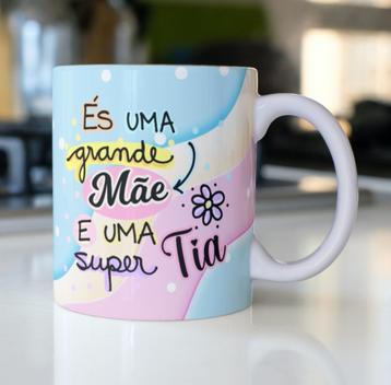 Caneca Porcelana És uma Grande Mãe e uma Super Tia Est. Tia 25 Presente dia das Mães Zlprint ...