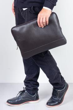 Case de couro para notebook de 14" Guga - Vira Vento - Capas e Cases ...