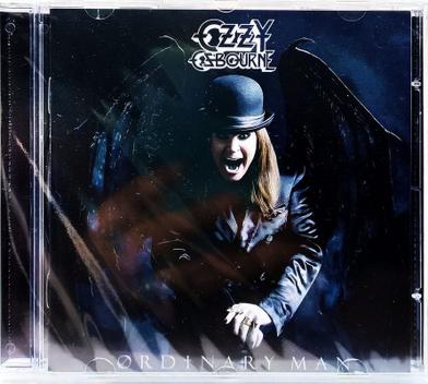 Cd Ozzy Osbourne Ordinary Man - sony music - Revista HQ - Magazine Luiza