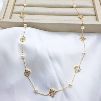 Colar Longo Trevo em Zircônias e Pérolas 70cm Com Extensor - Bella ...