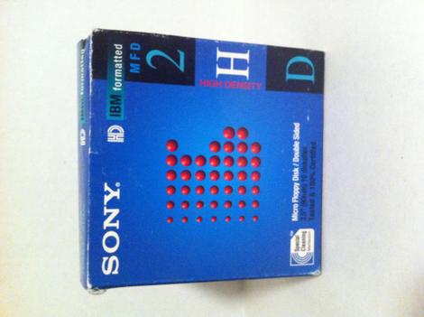 Disquete Sony 1,44 MB - Pacote com 10 Unidades (Formatado pela IBM ...