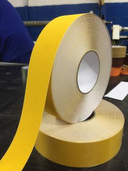 Fita Antiderrapante Externa Banheiro box Áreas riscos varias Cores rolo ...