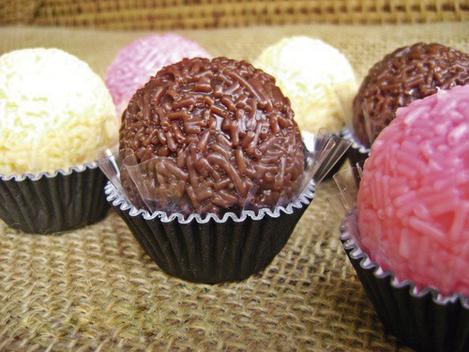 Forma de Silicone Brigadeiro 2Cav. Ib-1398 / P-008 - Formas e ...