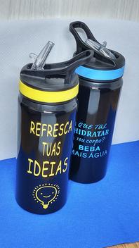 Garrafa de Alumínio 600ml com Canudo e Frases Positivas - Interponte - Copos - Magazine Luiza