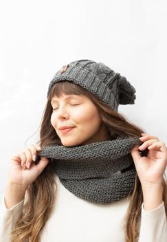 Gorro Boina Feminina com Cachecol Gola Kit em Lã Premium - Lua em Aline Moda Intima - Gorro ...