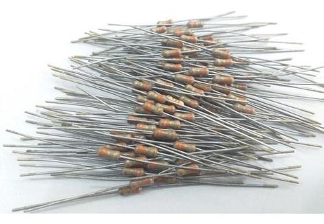 Kit 100 Resistor Comum 3.3r 3r3 5% 1/4w - Materiais Elétricos ...
