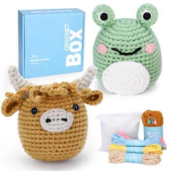 Kit de crochê CrochetBox para iniciantes em Highland Cow and Frog - Kit ...