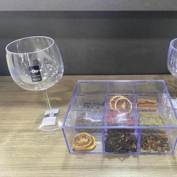 Kit Gin Taça Caixa Especiarias Tampa 600 mL Presente - Paramount - Gin ...