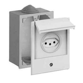 Kit Tomada 20A para Jardim e Áreas Externas IP44 e IK04 Pial Aquatic ...