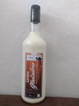 Licores Gladiadora - Sabor Coco - Cachaça Gladiadora - Licor - Magazine ...