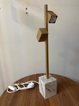 Luminária de mesa dourado fosco 2GU10 3.000k cod. 50110 - Metal domado ...