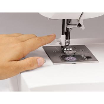 Máquina De Costura Singer Patchwork 7285 com Mesa Extensora - Máquinas ...