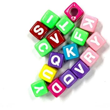 Miçanga Conta Dado Letras 6X6MM 25G Sortidas - KIT - Miçangas ...