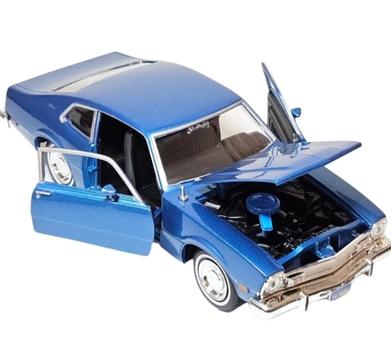 Miniatura de metal Ford Maverick escala 1/24 moto - Motormax ...