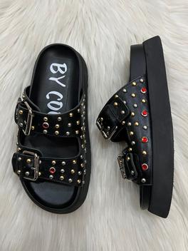 Papete em Couro com Fivelas e Tachinhas - Parô Cool - Preta e Prata ...