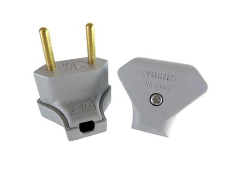Plug Macho Triangular Voltim 2P 10A Cinza Kit 70 Un No Pote - Plugs e ...