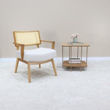 Poltrona Sofia Estofada em Madeira Amêndoa com Tela Sextavada - Nacional Móveis - Poltronas ...