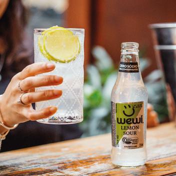 Refrigerante Lemon Sour Orgânico Wewi Pack com 6 Garrafas 255ml ...