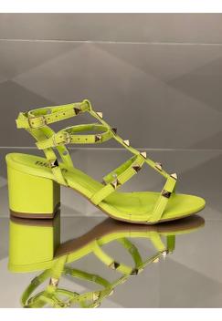 Sandália Siciliano Salto Bloco com Detalhes Spike - Bella Gio Rezende ...