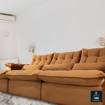 Sofá Retrátil e Reclinável Ipanema com 2,10m de Largura e 1,60m de Abertura em Tecido Veludão C ...