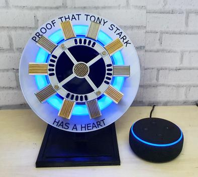 Suporte Iron Man / Homem De Ferro com leds, compatível com Alexa Echo ...