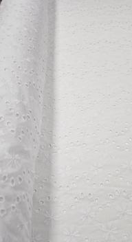 Tecido Layse Bordada Branco Modelo I82 - Só Tecidos - Tecidos ...