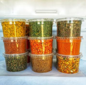 Temperos Alta qualidade Premium Kit 11 Unidades 70g cada pote - Leve ...