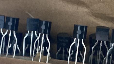 Transistor - Regulador De Tensão 78l05 Gs78l05n Pre Cortado - four ...