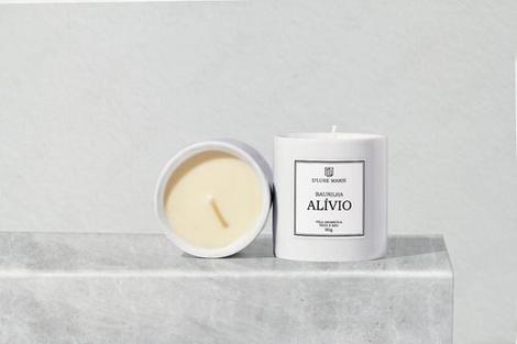 Vela Aromática D'luxe Marie Alívio Baunilha 90g - Velas Aromáticas - Magazine Luiza